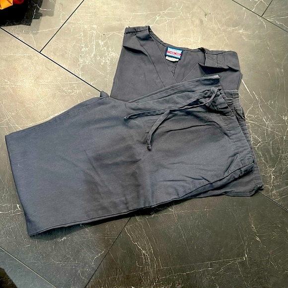Cherokee | Other | Grey Cherokee Scrub Set 470 401t | Poshmark